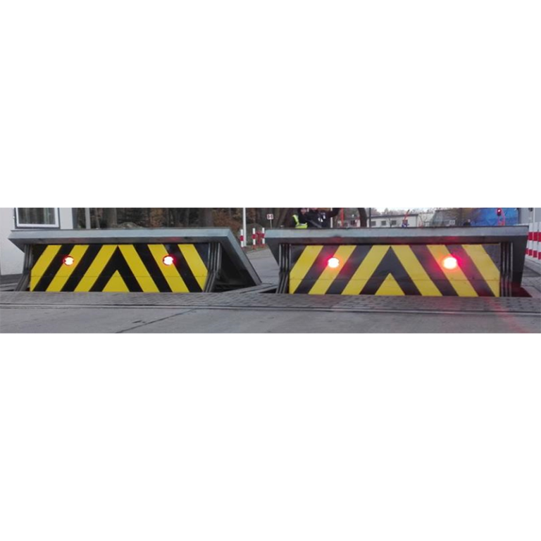 SHIELD Shallow mount - hydraulic anti ram barrier
